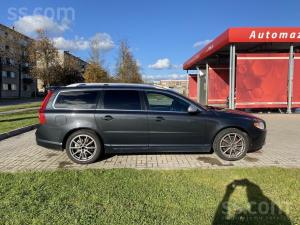 Melns Volvo V70 2012 Rēzekne, ar dzinēja tilpumu 2.00 L un nobraukumu 210 tūkst. km par 6800 €, foto 5 vietnē AUTOMOTO.COM.LV