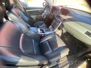 Melns Volvo V70 2012 Rēzekne, ar dzinēja tilpumu 2.00 L un nobraukumu 210 tūkst. km par 6800 €, foto 9 vietnē AUTOMOTO.COM.LV
