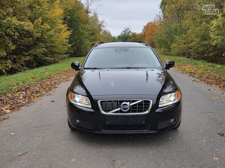 Melns Volvo V70 2012 Kauņa, ar dzinēja tilpumu 2.00 L un nobraukumu 275 tūkst. km par 6250 €, foto 3 vietnē AUTOMOTO.COM.LV