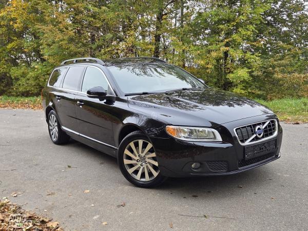 Melns Volvo V70 2012 Kauņa, ar dzinēja tilpumu 2.00 L un nobraukumu 275 tūkst. km par 6250 €, foto 4 vietnē AUTOMOTO.COM.LV