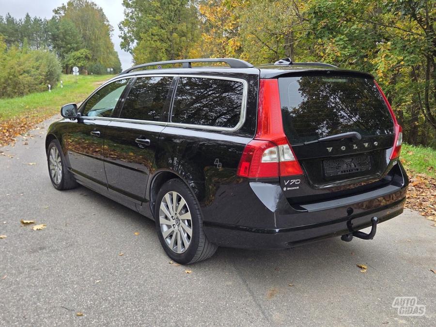 Melns Volvo V70 2012 Kauņa, ar dzinēja tilpumu 2.00 L un nobraukumu 275 tūkst. km par 6250 €, foto 8 vietnē AUTOMOTO.COM.LV