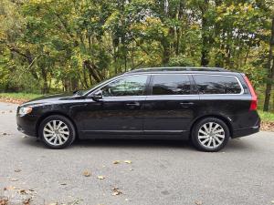 Melns Volvo V70 2012 Kauņa, ar dzinēja tilpumu 2.00 L un nobraukumu 275 tūkst. km par 6250 €, foto 9 vietnē AUTOMOTO.COM.LV