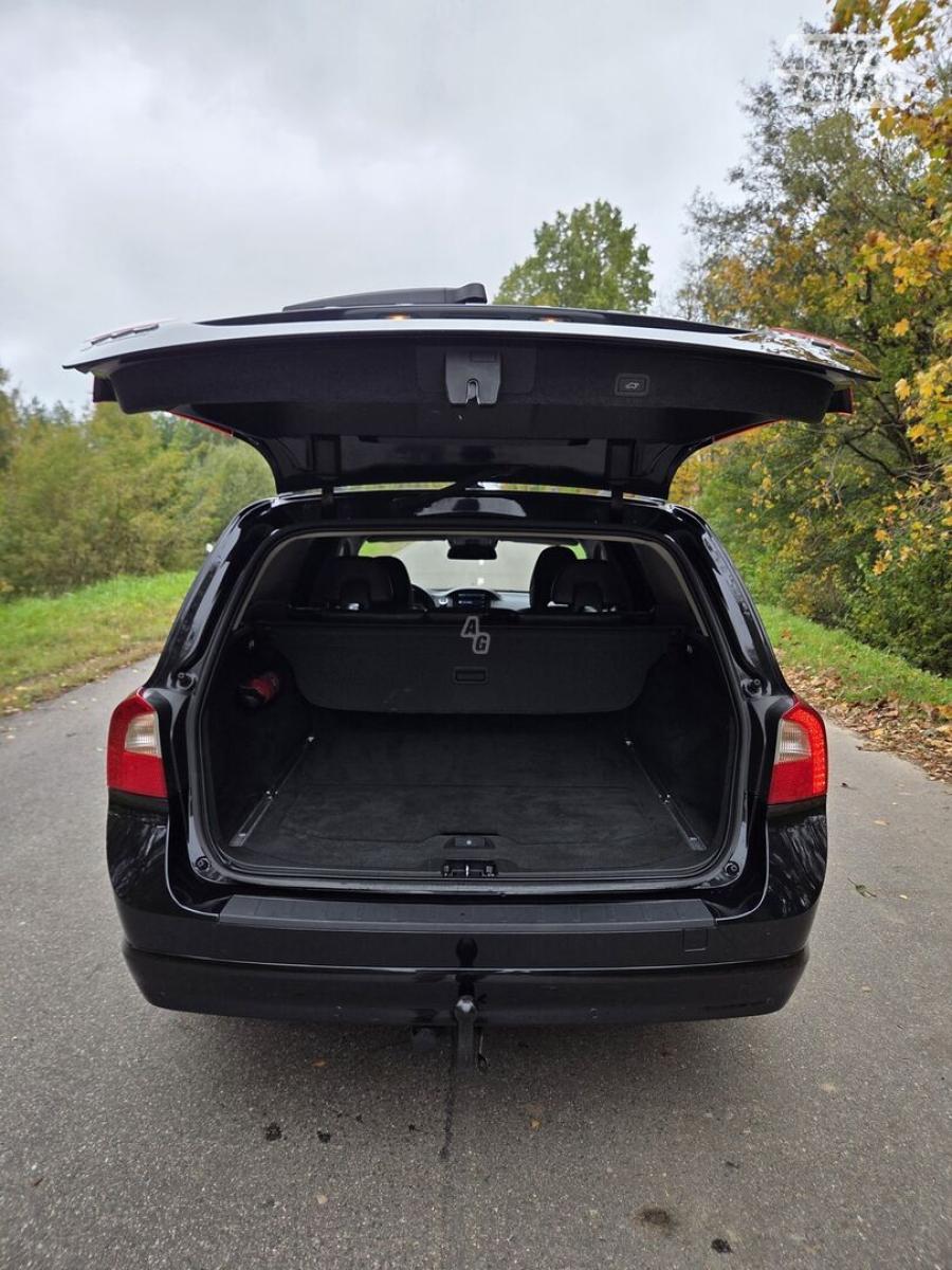 Melns Volvo V70 2012 Kauņa, ar dzinēja tilpumu 2.00 L un nobraukumu 275 tūkst. km par 6250 €, foto 16 vietnē AUTOMOTO.COM.LV