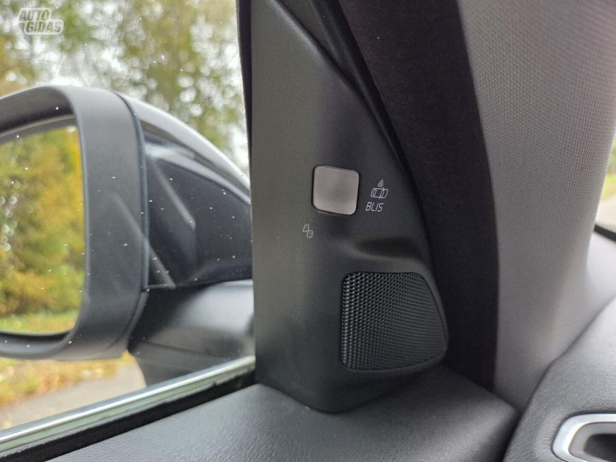 Melns Volvo V70 2012 Kauņa, ar dzinēja tilpumu 2.00 L un nobraukumu 275 tūkst. km par 6250 €, foto 20 vietnē AUTOMOTO.COM.LV