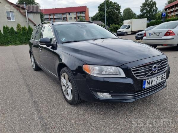 Black Volvo V70 2013 in Valmiera, with an engine capacity of 2.00 L and mileage of 240 thousand km for 8500 €, photo 2 on AUTOMOTO.COM.LV
