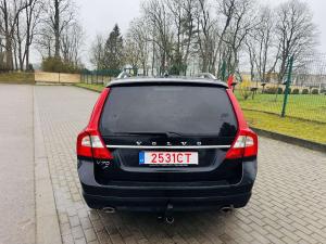 Black Volvo V70 2013 in Kursenai, with an engine capacity of 2.40 L and mileage of 296 thousand km for 6999 €, photo 23 on AUTOMOTO.COM.LV