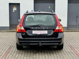 Black Volvo V70 2013 in Vilnius, with an engine capacity of 1.98 L and mileage of 311 thousand km for 5990 €, photo 12 on AUTOMOTO.COM.LV