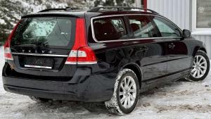 Black Volvo V70 2013 in Ukmerge, with an engine capacity of 1.98 L and mileage of 331 thousand km for 6750 €, photo 4 on AUTOMOTO.COM.LV