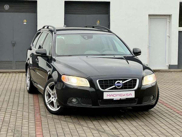 Melns Volvo V70 2013 Viļņa, ar dzinēja tilpumu 1.98 L un nobraukumu 311 tūkst. km par 5990 €, foto 1 vietnē AUTOMOTO.COM.LV