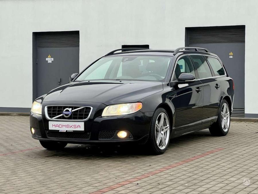 Melns Volvo V70 2013 Viļņa, ar dzinēja tilpumu 1.98 L un nobraukumu 311 tūkst. km par 5990 €, foto 11 vietnē AUTOMOTO.COM.LV