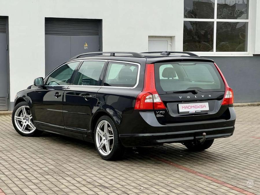 Melns Volvo V70 2013 Viļņa, ar dzinēja tilpumu 1.98 L un nobraukumu 311 tūkst. km par 5990 €, foto 14 vietnē AUTOMOTO.COM.LV