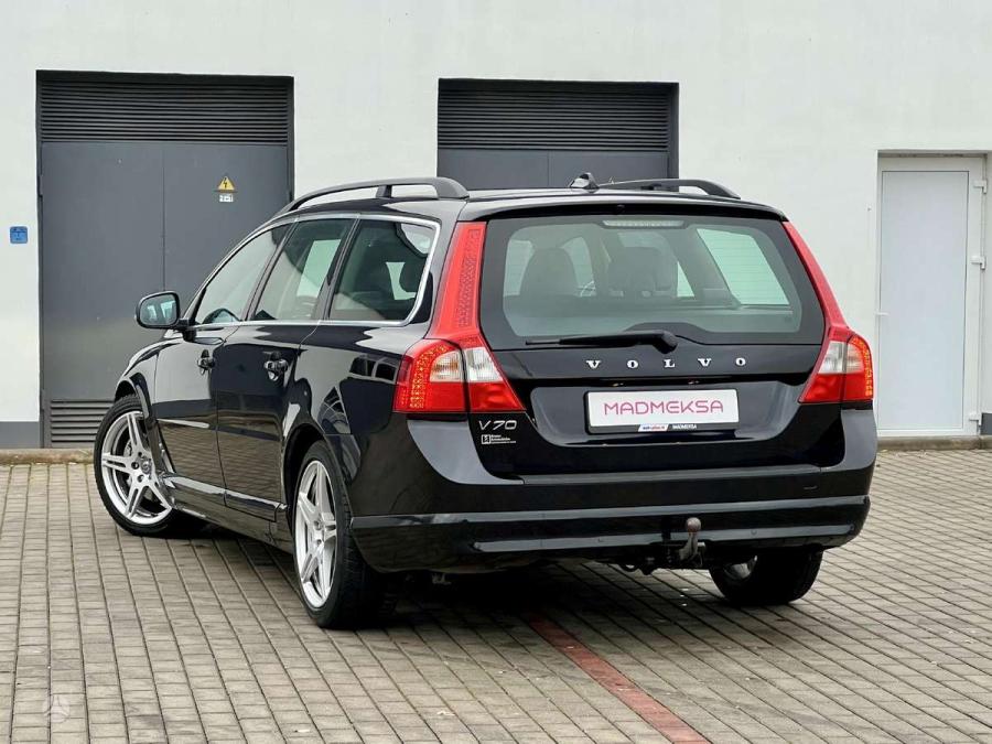 Melns Volvo V70 2013 Viļņa, ar dzinēja tilpumu 1.98 L un nobraukumu 311 tūkst. km par 5990 €, foto 16 vietnē AUTOMOTO.COM.LV