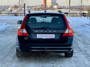 Black Volvo V70 2013 in Vilnius, with an engine capacity of 1.98 L and mileage of 311 thousand km for 5290 €, photo 6 on AUTOMOTO.COM.LV