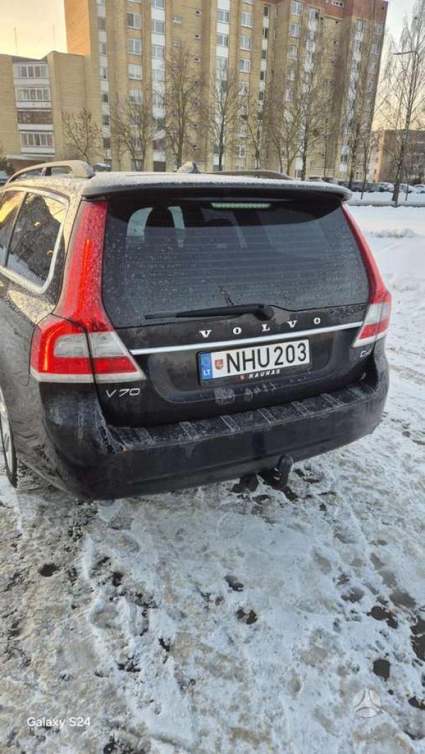 Black Volvo V70 2013 in Kaunas, with an engine capacity of 2.00 L and mileage of 287 thousand km for 6500 €, photo 7 on AUTOMOTO.COM.LV