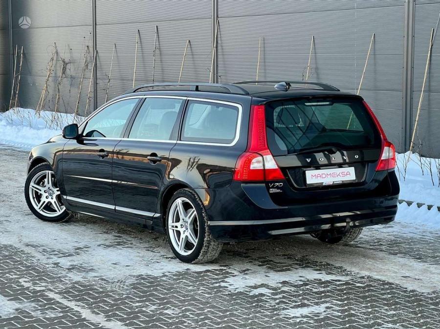 Black Volvo V70 2013 in Vilnius, with an engine capacity of 1.98 L and mileage of 311 thousand km for 5290 €, photo 14 on AUTOMOTO.COM.LV