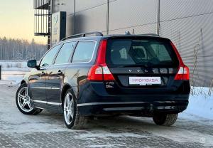 Black Volvo V70 2013 in Vilnius, with an engine capacity of 1.98 L and mileage of 311 thousand km for 5290 €, photo 18 on AUTOMOTO.COM.LV
