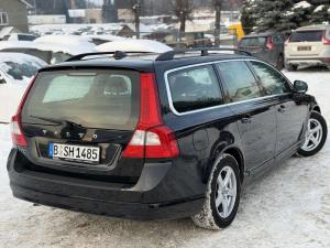 Black Volvo V70 2013 in Utena, with an engine capacity of 1.98 L and mileage of 289 thousand km for 4290 €, photo 2 on AUTOMOTO.COM.LV