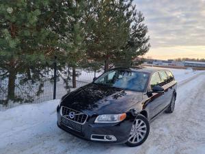 Melns Volvo V70 2013 Kauņa, ar dzinēja tilpumu 2.00 L un nobraukumu 287 tūkst. km par 6290 €, foto  vietnē AUTOMOTO.COM.LV