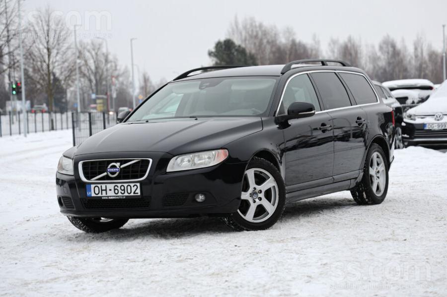 Black Volvo V70 2013 in Jelgava, with an engine capacity of 2.00 L and mileage of 0 thousand km for 6500 €, photo 1 on AUTOMOTO.COM.LV