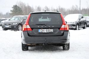 Black Volvo V70 2013 in Jelgava, with an engine capacity of 2.00 L and mileage of 0 thousand km for 6500 €, photo 6 on AUTOMOTO.COM.LV