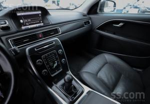 Black Volvo V70 2013 in Jelgava, with an engine capacity of 2.00 L and mileage of 0 thousand km for 6500 €, photo 20 on AUTOMOTO.COM.LV