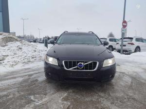 Melns Volvo V70 2013 Šauļi, ar dzinēja tilpumu 1.98 L un nobraukumu 220 tūkst. km par 6900 €, foto  vietnē AUTOMOTO.COM.LV