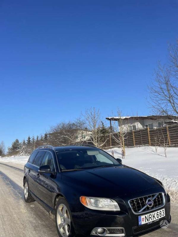 Черный Вольво В70 2013 в Вильнюс, объемом двигателя 2.00 л и пробегом 291 тыс. км за 6150 €, фото 2 на AUTOMOTO.COM.LV
