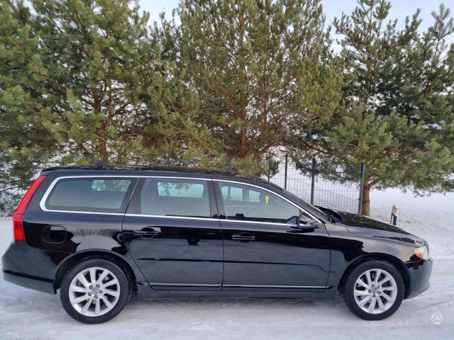 Melns Volvo V70 2013 Kauņa, ar dzinēja tilpumu 2.00 L un nobraukumu 273 tūkst. km par 6190 €, foto 7 vietnē AUTOMOTO.COM.LV