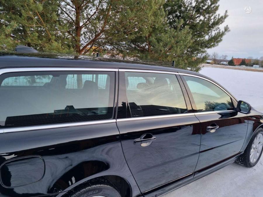 Melns Volvo V70 2013 Kauņa, ar dzinēja tilpumu 2.00 L un nobraukumu 273 tūkst. km par 6190 €, foto 9 vietnē AUTOMOTO.COM.LV