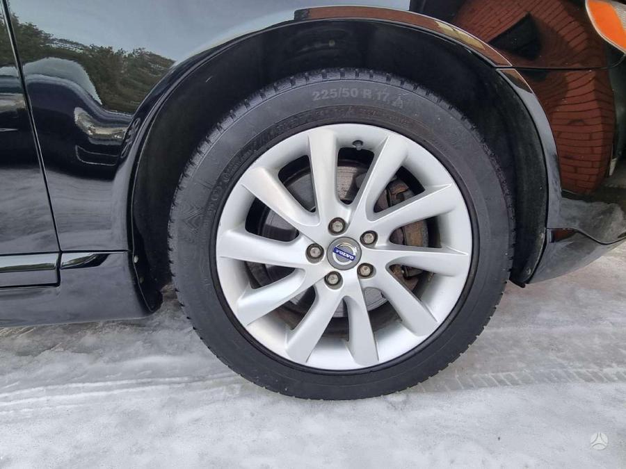 Melns Volvo V70 2013 Kauņa, ar dzinēja tilpumu 2.00 L un nobraukumu 273 tūkst. km par 6190 €, foto 16 vietnē AUTOMOTO.COM.LV