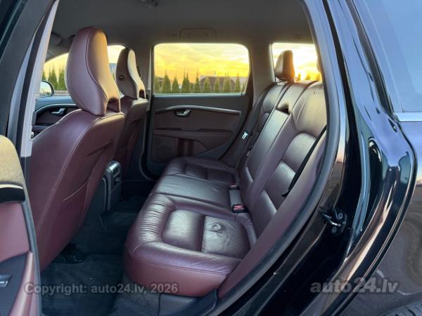 Melns Volvo V70 2013 Tallina, ar dzinēja tilpumu 2.00 L un nobraukumu 261 tūkst. km par 7390 €, foto 8 vietnē AUTOMOTO.COM.LV