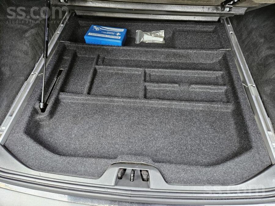 Black Volvo V70 2013 in Jurmala, with an engine capacity of 2.00 L and mileage of 0 thousand km for 5999 €, photo 22 on AUTOMOTO.COM.LV
