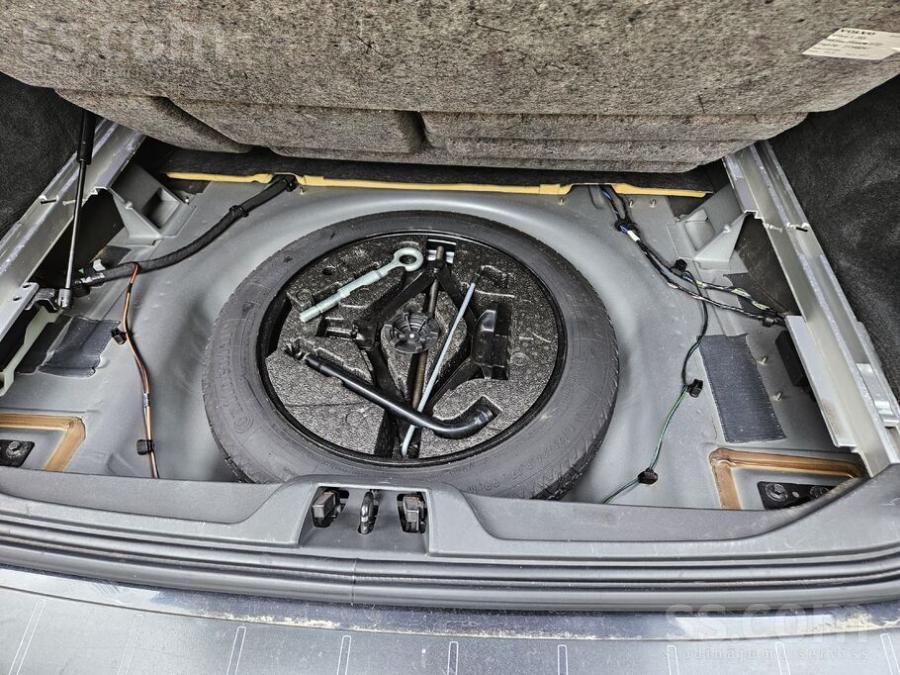 Black Volvo V70 2013 in Jurmala, with an engine capacity of 2.00 L and mileage of 0 thousand km for 5999 €, photo 23 on AUTOMOTO.COM.LV