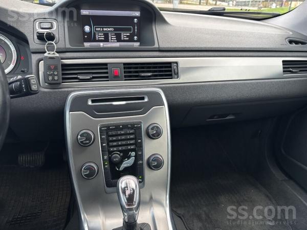 Melns Volvo V70 2013 Jelgava, ar dzinēja tilpumu 2.00 L un nobraukumu 0 tūkst. km par 5699 €, foto 8 vietnē AUTOMOTO.COM.LV