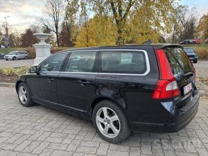 Melns Volvo V70 2013 Jelgava, ar dzinēja tilpumu 2.00 L un nobraukumu 0 tūkst. km par 5599 €, foto 3 vietnē AUTOMOTO.COM.LV