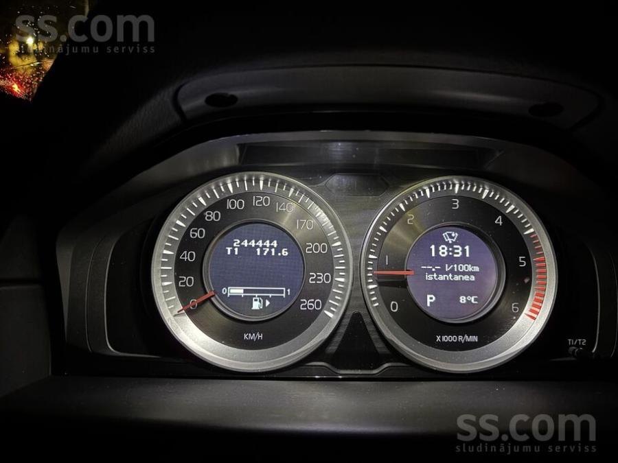 Melns Volvo V70 2013 Jelgava, ar dzinēja tilpumu 2.00 L un nobraukumu 0 tūkst. km par 5599 €, foto 6 vietnē AUTOMOTO.COM.LV