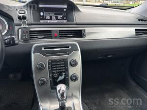 Melns Volvo V70 2013 Jelgava, ar dzinēja tilpumu 2.00 L un nobraukumu 0 tūkst. km par 5599 €, foto 9 vietnē AUTOMOTO.COM.LV