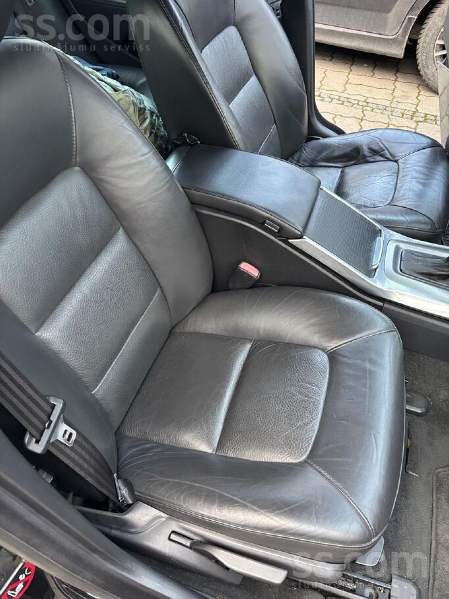 Melns Volvo V70 2013 Jelgava, ar dzinēja tilpumu 2.00 L un nobraukumu 0 tūkst. km par 5599 €, foto 11 vietnē AUTOMOTO.COM.LV