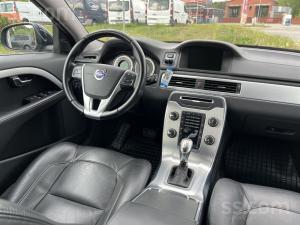 Melns Volvo V70 2013 Cēsis, ar dzinēja tilpumu 2.40 L un nobraukumu 290 tūkst. km par 7800 €, foto 9 vietnē AUTOMOTO.COM.LV