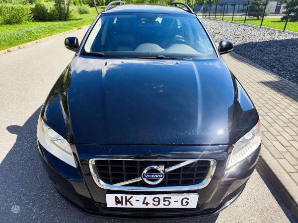 Black Volvo V70 2013 in Kaunas, with an engine capacity of 1.98 L and mileage of 290 thousand km for 5495 €, photo 2 on AUTOMOTO.COM.LV