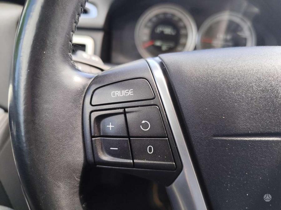 Melns Volvo V70 2013 Kauņa, ar dzinēja tilpumu 1.98 L un nobraukumu 290 tūkst. km par 5495 €, foto 14 vietnē AUTOMOTO.COM.LV