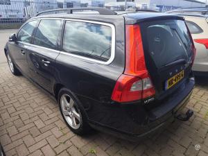 Melns Volvo V70 2013 Kauņa, ar dzinēja tilpumu 1.98 L un nobraukumu 290 tūkst. km par 5495 €, foto 32 vietnē AUTOMOTO.COM.LV