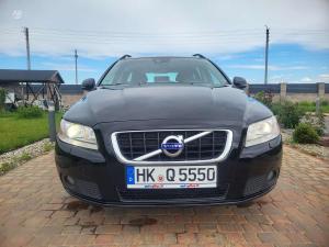 Black Volvo V70 2013 in Vilnius, with an engine capacity of 1.97 L and mileage of 289 thousand km for 5777 €, photo 3 on AUTOMOTO.COM.LV