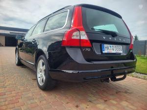 Black Volvo V70 2013 in Vilnius, with an engine capacity of 1.97 L and mileage of 289 thousand km for 5777 €, photo 7 on AUTOMOTO.COM.LV