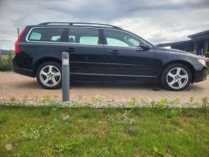 Black Volvo V70 2013 in Vilnius, with an engine capacity of 1.97 L and mileage of 289 thousand km for 5777 €, photo 9 on AUTOMOTO.COM.LV