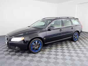 Melns Volvo V70 2013 Tallina, ar dzinēja tilpumu 2.00 L un nobraukumu 322 tūkst. km par 2199 €, foto 3 vietnē AUTOMOTO.COM.LV
