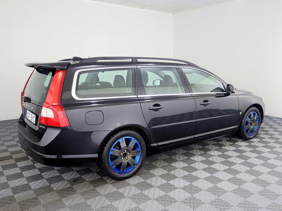 Melns Volvo V70 2013 Tallina, ar dzinēja tilpumu 2.00 L un nobraukumu 322 tūkst. km par 2199 €, foto 4 vietnē AUTOMOTO.COM.LV