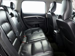 Melns Volvo V70 2013 Tallina, ar dzinēja tilpumu 2.00 L un nobraukumu 322 tūkst. km par 2199 €, foto 8 vietnē AUTOMOTO.COM.LV