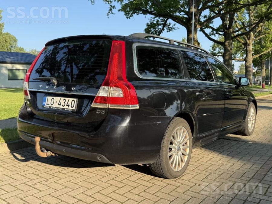 Melns Volvo V70 2013 Valmiera, ar dzinēja tilpumu 2.00 L un nobraukumu 304 tūkst. km par 6600 €, foto 5 vietnē AUTOMOTO.COM.LV