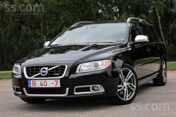 Black Volvo V70 2013 in Tukums, with an engine capacity of 2.00 L and mileage of 319 thousand km for 7950 €, photo 1 on AUTOMOTO.COM.LV